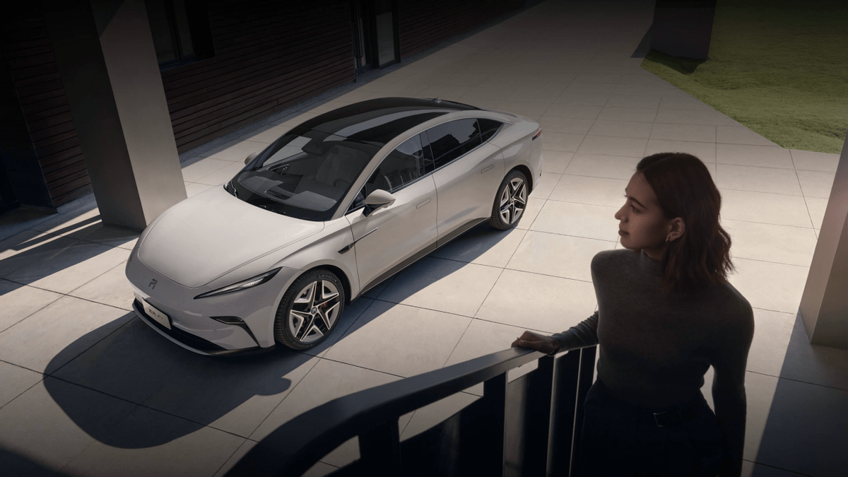 上汽飞凡3D矢量音效、隔震率高达95%， 飞凡汽车F7越级实力力压蔚来ET7？_搜狐汽车_搜狐网