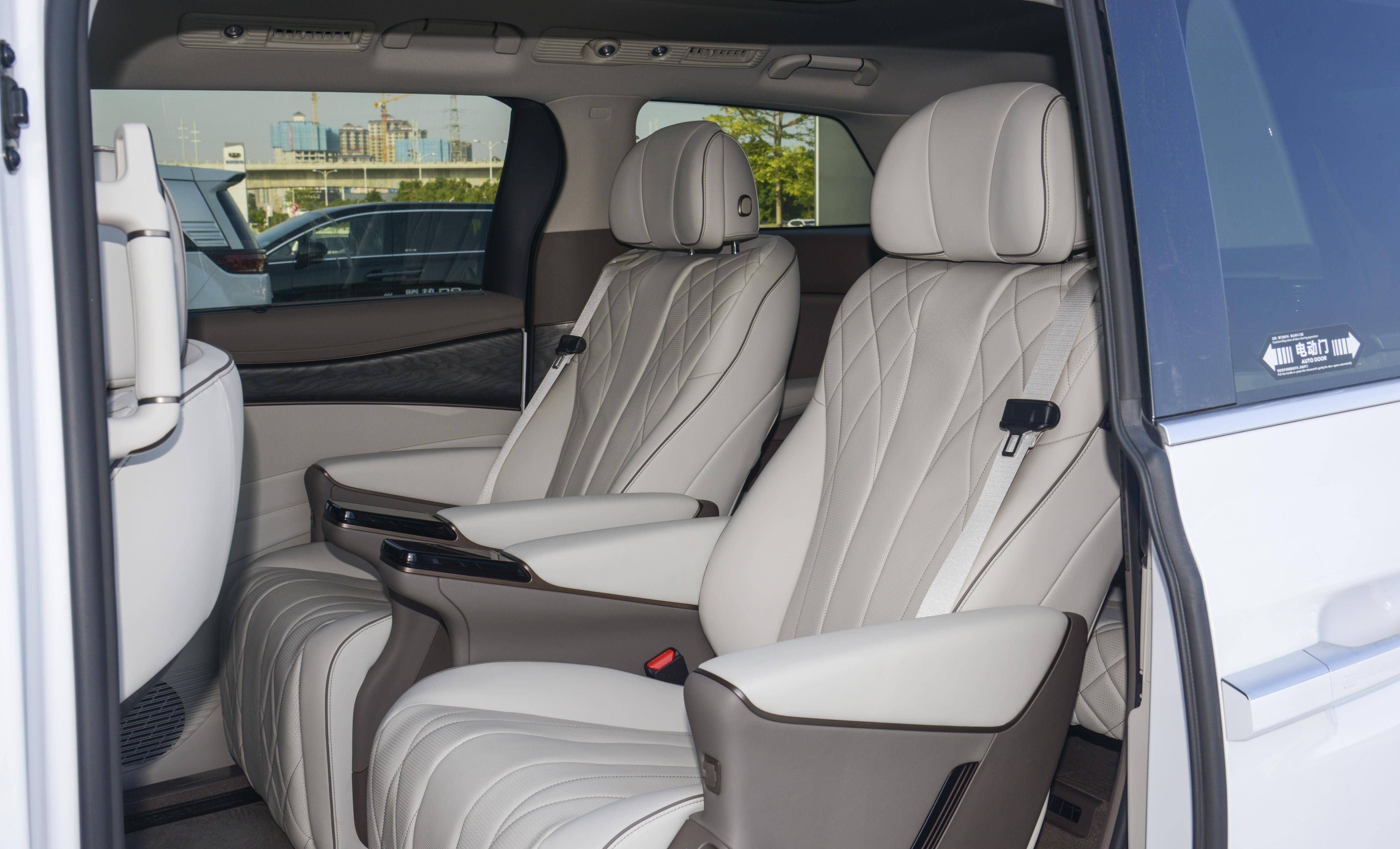 交付最快破万的高端MPV 腾势D9 DMi是如何拔得头筹的？_搜狐汽车_搜狐网