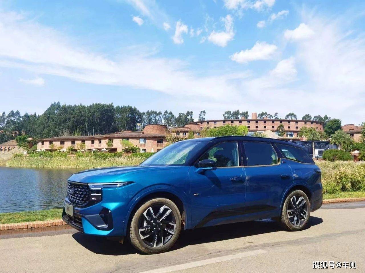 试驾锐界L 7座混动：搞的就是汉兰达！福特超5米大马力SUV怎么样？_搜狐汽车_搜狐网