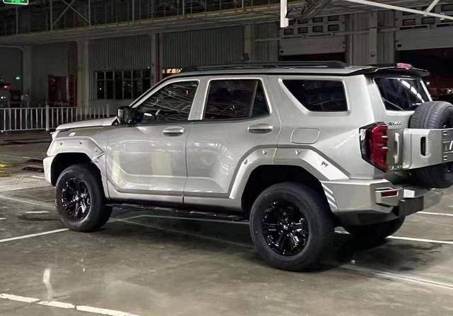 坦克400实车曝光，外观越野硬派，配3.0T+9AT，产品力如何？_搜狐汽车_搜狐网