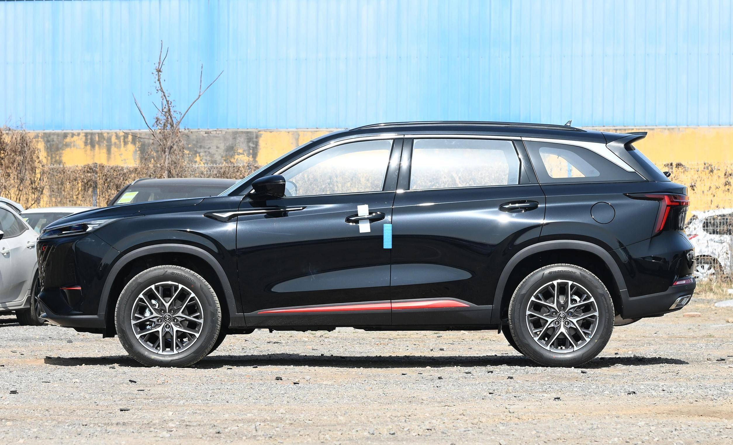 长安CS75Plus对比哈弗H6谁更香？动力配置是看点，别被外观忽悠了_搜狐汽车_搜狐网