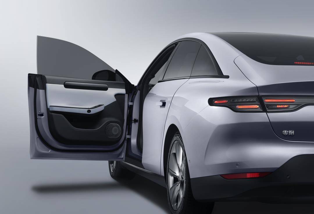 长续航SUV仅14.98万起！后驱续航超1000km 零跑新品上市！_搜狐汽车_搜狐网