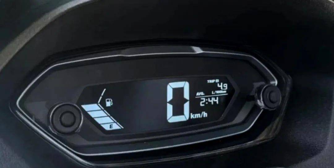 运动对阵优雅，赛科龙RT1对比豪爵UHR，该怎么选？_搜狐汽车_搜狐网