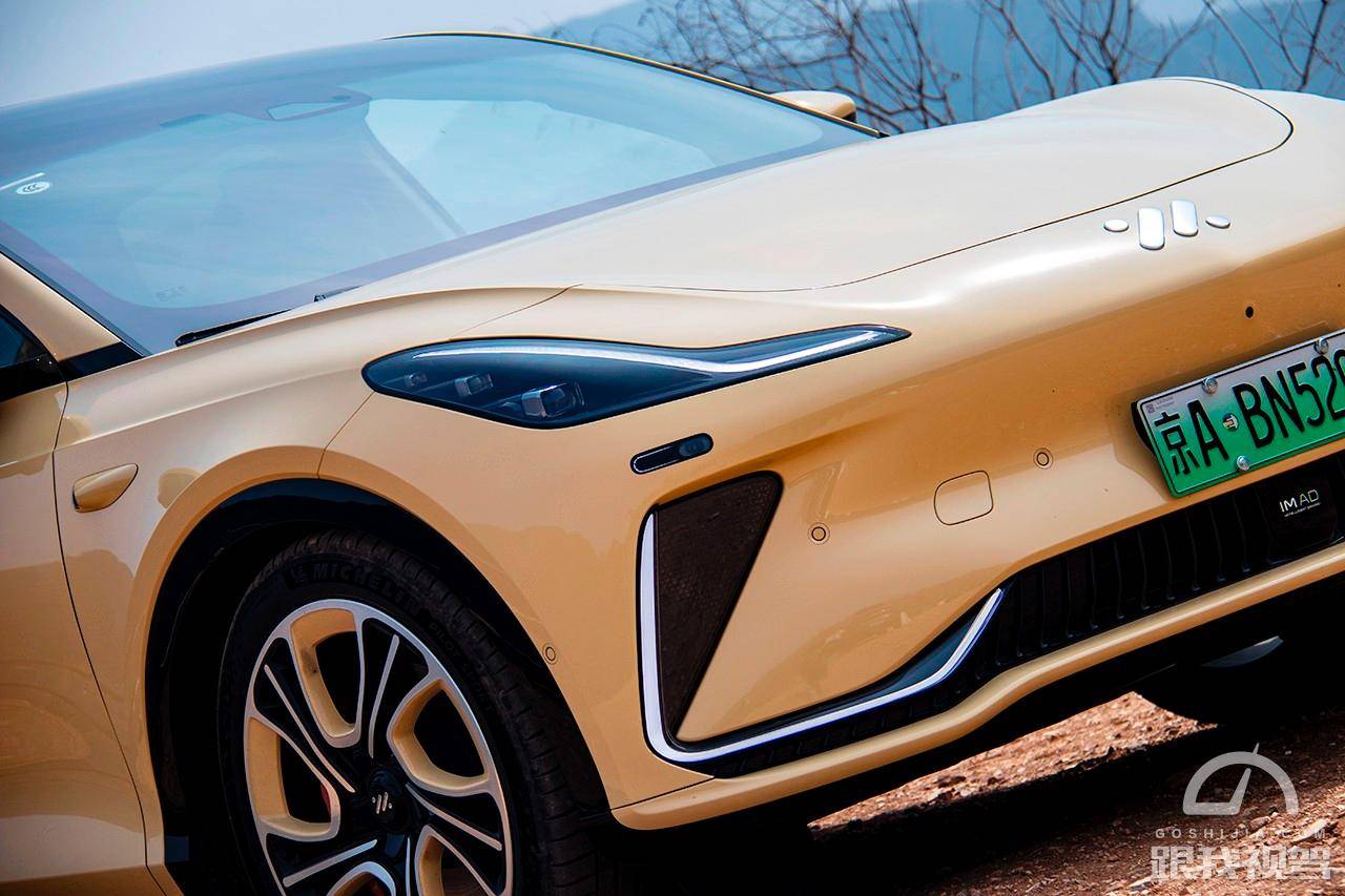 试驾智己LS7，30万级中大型轿跑SUV，可以享受跑山乐趣_搜狐汽车_搜狐网