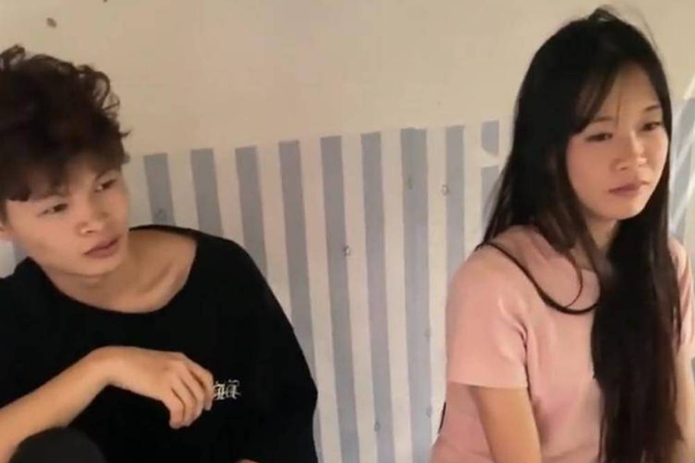 广东：女孩偷偷溜进男宿舍被发现，主管当面训斥：女生要自尊自爱网友寝室情侣