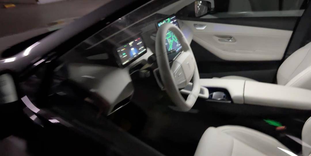 馈电试驾深蓝SL03 1200增程版900公里，真香吗？试试就知道_搜狐汽车_搜狐网