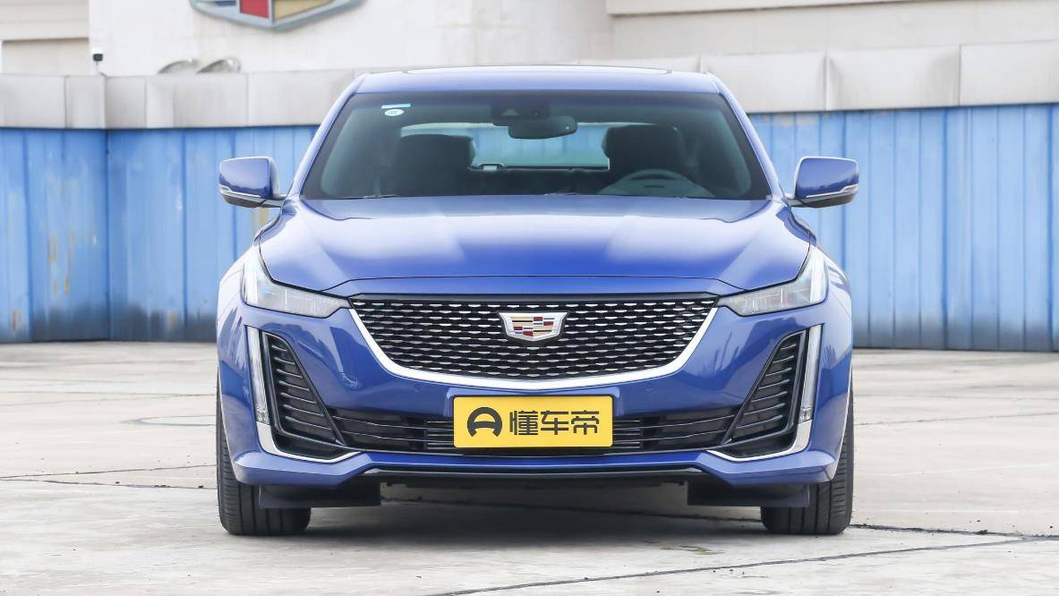 两款豪华中型车PK：凯迪拉克CT5遇上宝马i3，造型动感，选谁好？_搜狐汽车_搜狐网