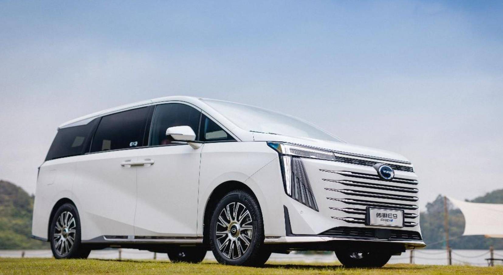 混动MPV！传祺“E9”实车现身，2.0T插电引擎，比腾势D9更划算？_搜狐汽车_搜狐网