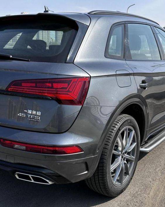良驹奥迪Q5L：勇猛骑士的城市漫步之旅_搜狐汽车_搜狐网