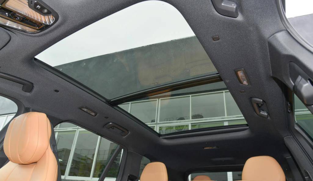 预算35万想买中大型SUV，领克09和智己LS7，选谁合适？_搜狐汽车_搜狐网