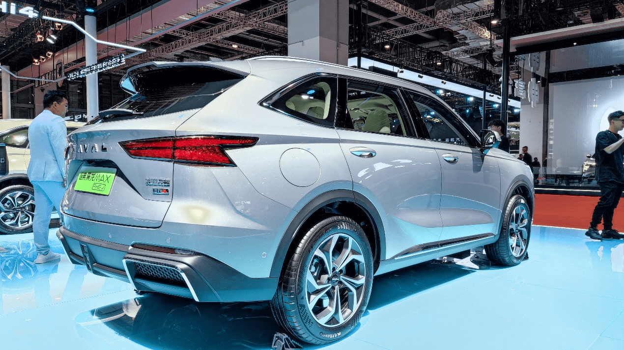 对比宋DM-i有胜算吗？枭龙MAX亮相车展，Hi4真能实现哈弗的野心？_搜狐汽车_搜狐网