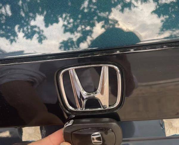 全新本田雅阁实车到店，外观设计新潮，内饰风格年轻，车长4980mm_搜狐汽车_搜狐网