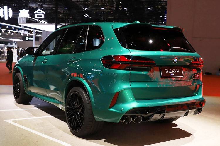 搭载4.4T V8双涡轮+48V轻混系统 新款宝马X5 M亮相上海车展_搜狐汽车_搜狐网