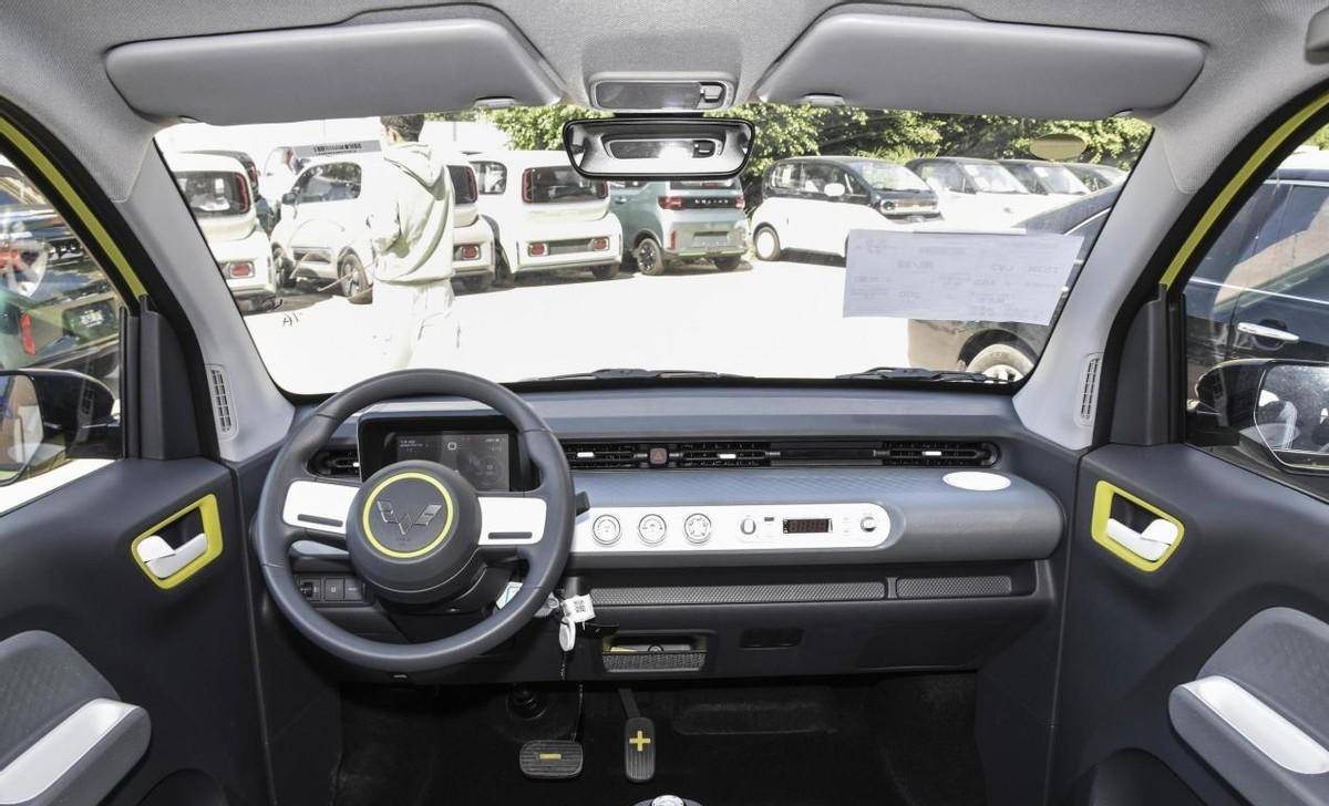 5万元智能代步小车，零跑T03与五菱mini EV谁更香？_搜狐汽车_搜狐网