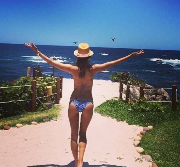 她是维密最性感超模，C罗都拜倒在其裙下，身材太过犯规 -6parkbbs.com