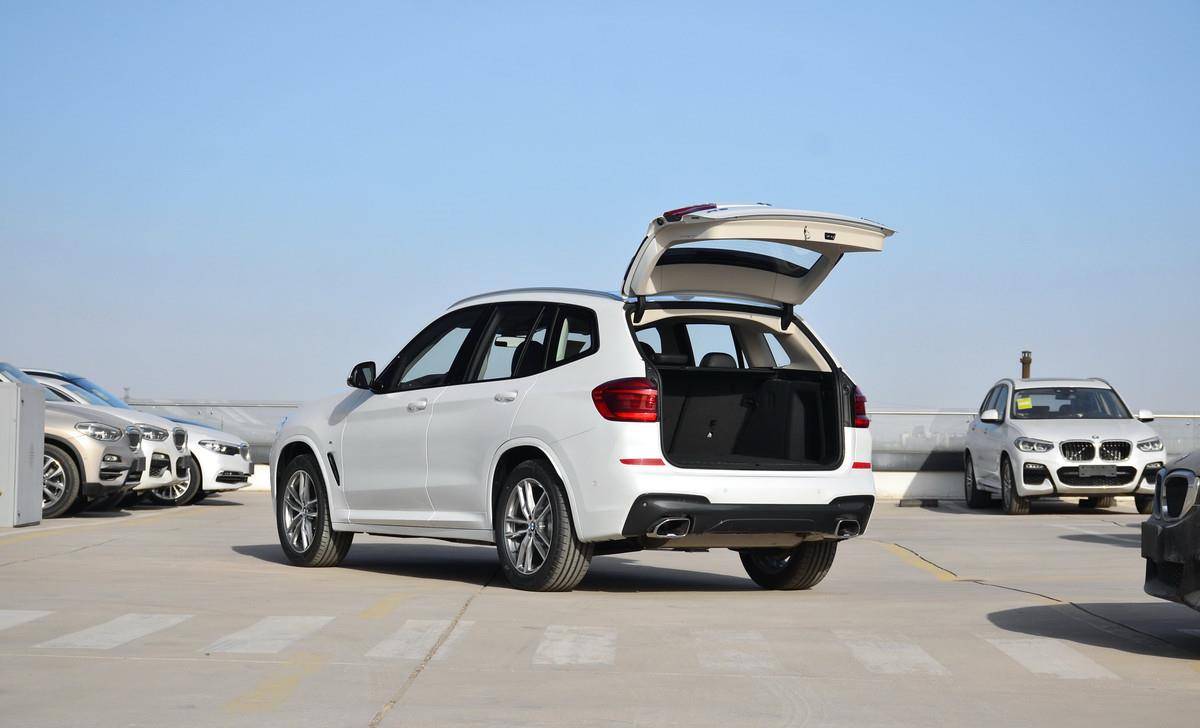 最实在的豪华车，标配8AT和全时四驱，怼的奥迪Q5L没脾气！_搜狐汽车_搜狐网