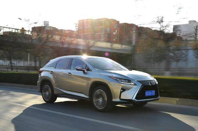 手握40万开完凯迪拉克XT6，再换到雷克萨斯RX上，车主想说三个字_搜狐汽车_搜狐网