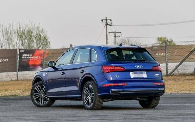 开奥迪Q5L的都是什么人？最低配Q5L值不值得买_搜狐汽车_搜狐网