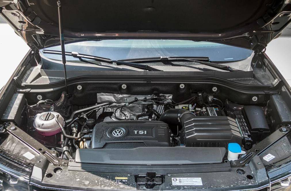 别总盯着汉兰达，德系大7座豪华SUV，2.5T＋7DCT，车长超过5米_搜狐汽车_搜狐网