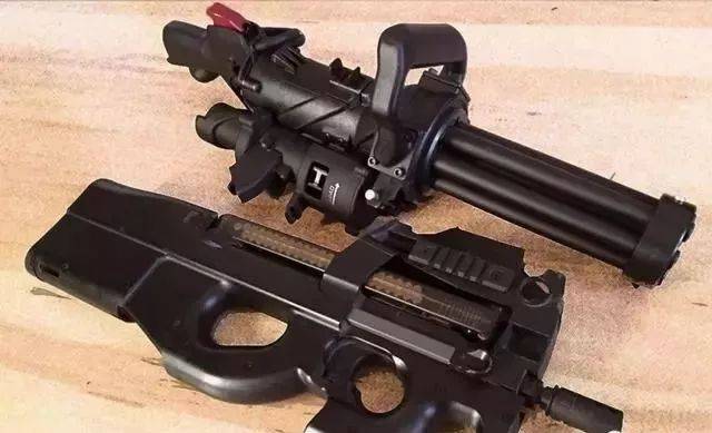 扛不动手提转管机枪？这款世界最轻！XM556手持式5.56mm米尼岗机枪_美国陆军_直升机_枪管