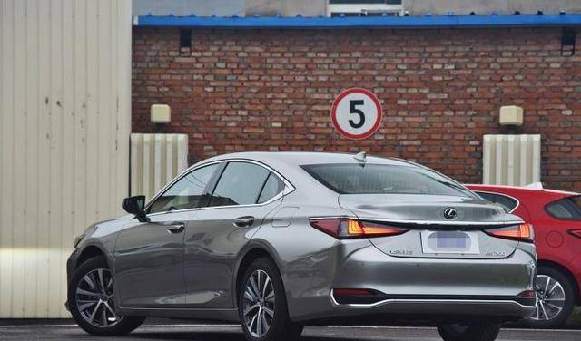 雷克萨斯ES200一般什么人开？ES200在动力方面能行吗_搜狐汽车_搜狐网