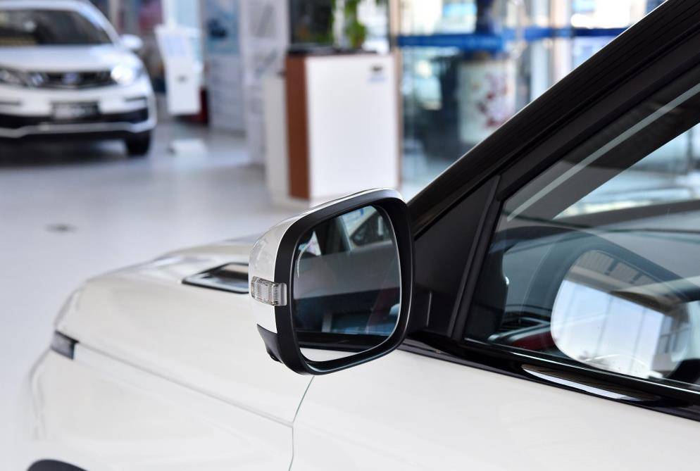 吉利又出爆款！不输路虎极光，192马力＋油耗5.7L，11.58万起_搜狐汽车_搜狐网