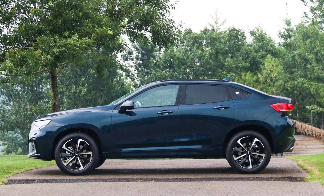 这车才是男人首选！外观比宝马X6还要横！7.3秒破百，顶配不足21万_搜狐汽车_搜狐网