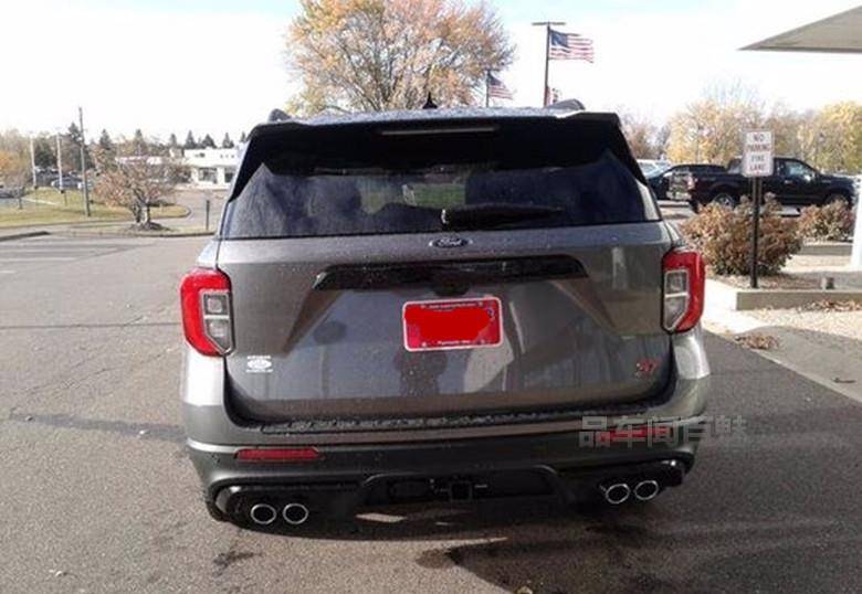 新款福特探险者ST现身，造型大气且运动，3.0T＋10AT，六座更实用_搜狐汽车_搜狐网