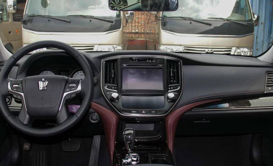 丰田终于忍不住了！档次不输BBA，V6引擎爆出259马力，25.08万_搜狐汽车_搜狐网