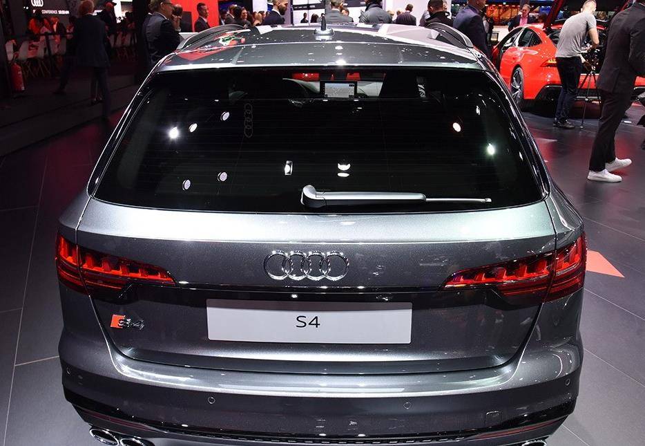 有“颜”任性的奥迪S4，3.0T爆354马力，配全时四驱，零百4.7s_搜狐汽车_搜狐网