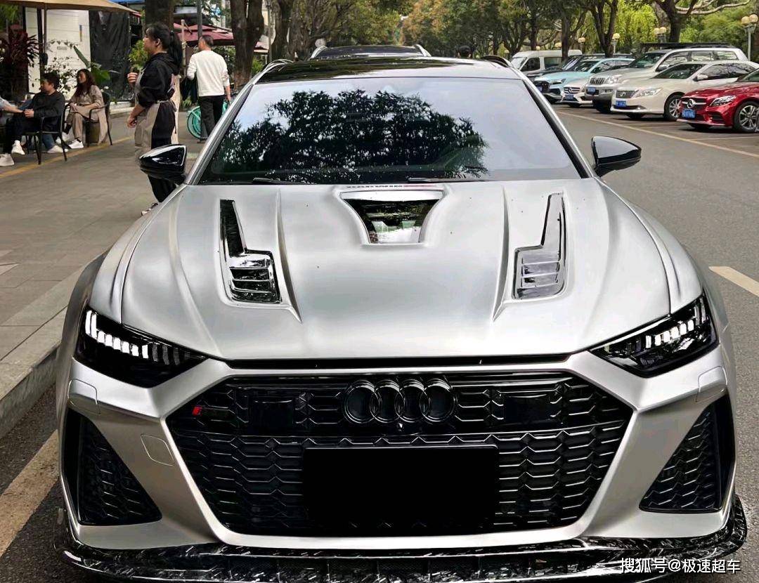 “高性能”奥迪RS6亮相街头，犀利霸气，4.0T+金色轮毂，加速犀利_搜狐汽车_搜狐网