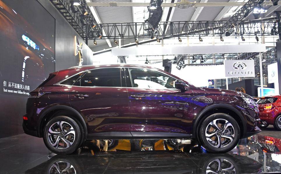 新款“大熊猫”DS7上市！215马力＋8AT，比奥迪Q3优秀，国六标准_搜狐汽车_搜狐网