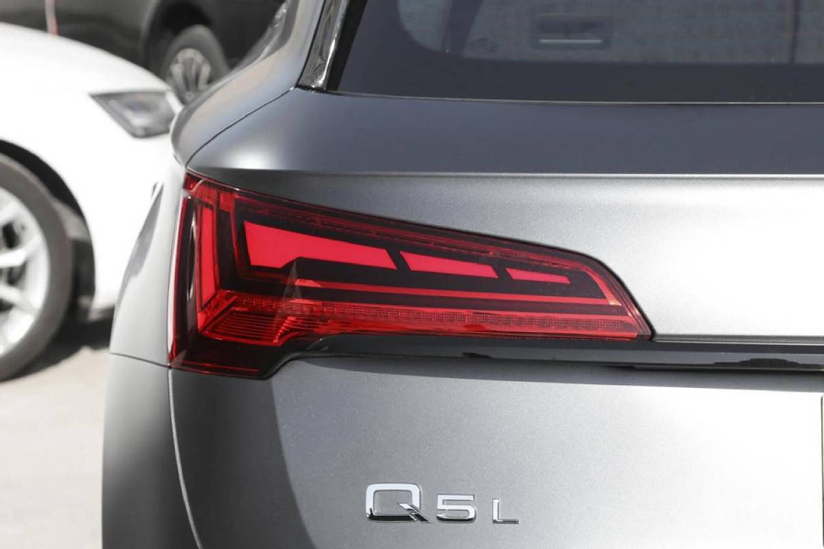 体验奥迪Q5L，轴距超2米9，全系2.0T动力，降幅近8万家用挺香_搜狐汽车_搜狐网