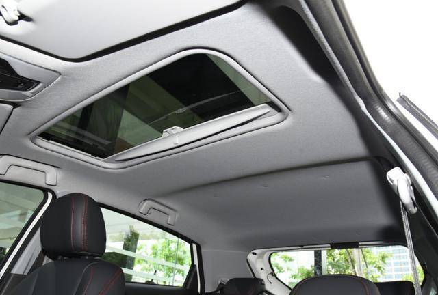 这才是“良心SUV”！比XRV漂亮，油耗6L＋终身质保，关键才4.99万_搜狐汽车_搜狐网