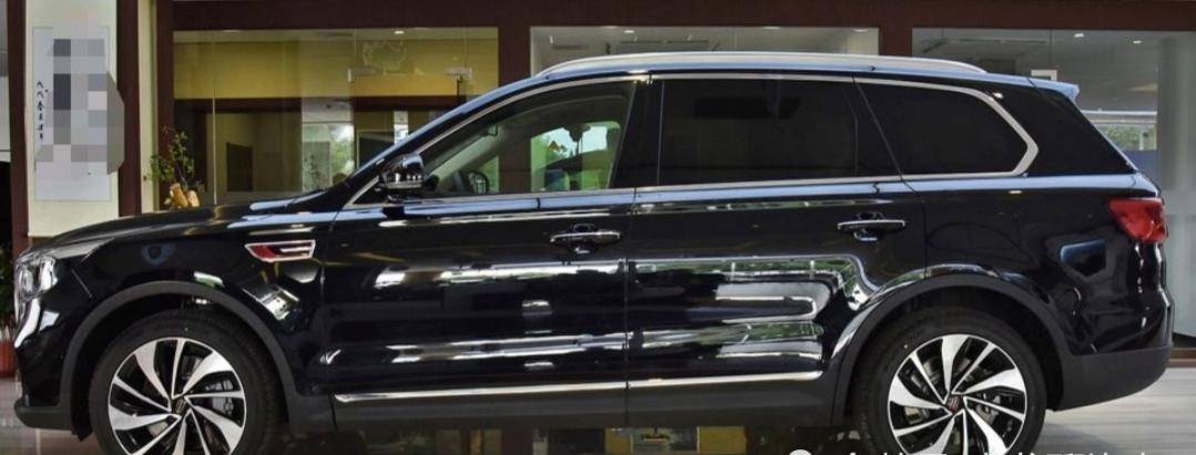 手握55万没要凯迪拉克XT6提了红旗HS7，开一万公里后，车主有话说_搜狐汽车_搜狐网