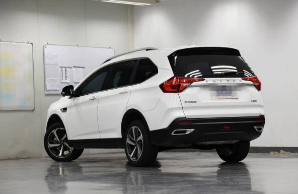 这款SUV太“生猛”，全系不配仪表盘，204马力配6AT，14万刚出头_搜狐汽车_搜狐网