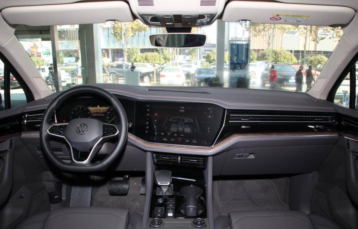 大众迎来全新进口豪车，实力媲美Q7，搭V6引擎＋8AT，5.9秒就破百_搜狐汽车_搜狐网