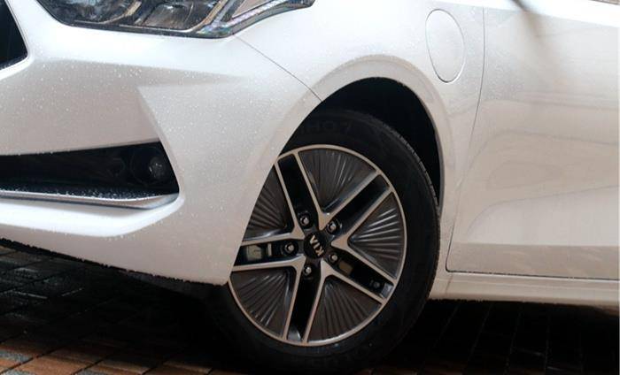 起亚K3 PHEV：如何让PHEV价格亲民？起亚这么做_搜狐汽车_搜狐网