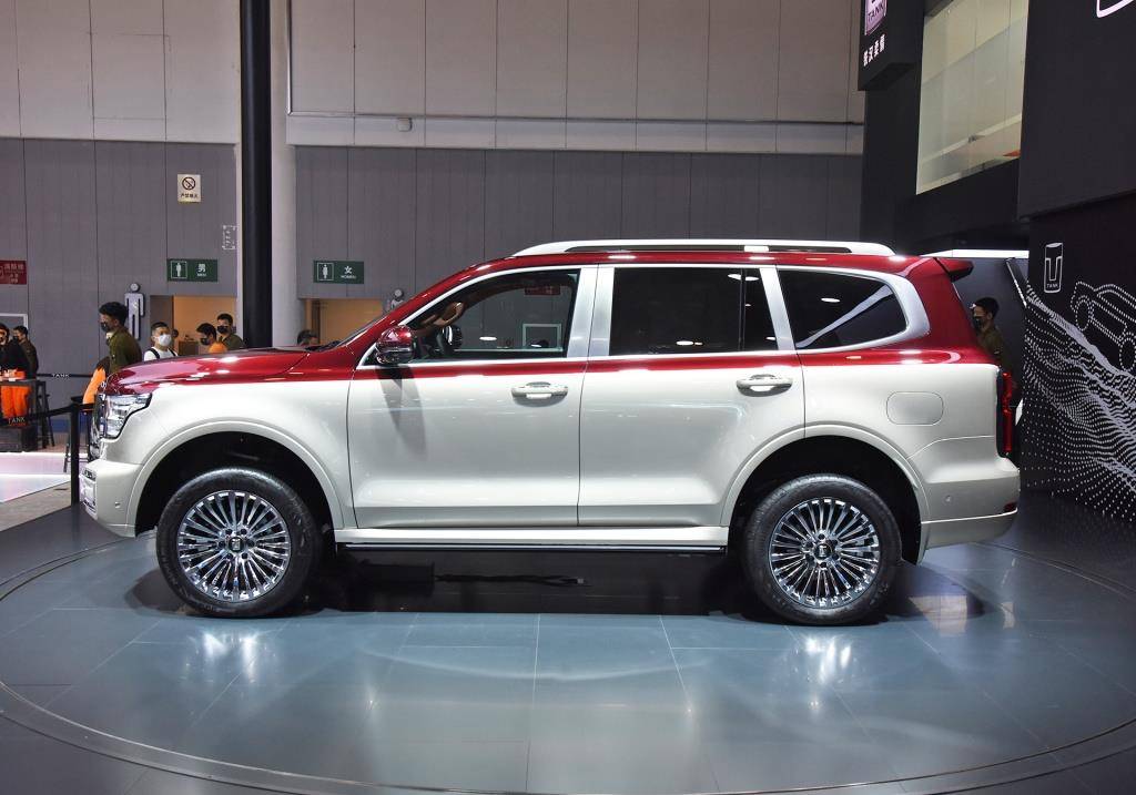 国产又一猛将，气场超红旗，3.0TV6＋9AT，终于不用高价买普拉多了_搜狐汽车_搜狐网