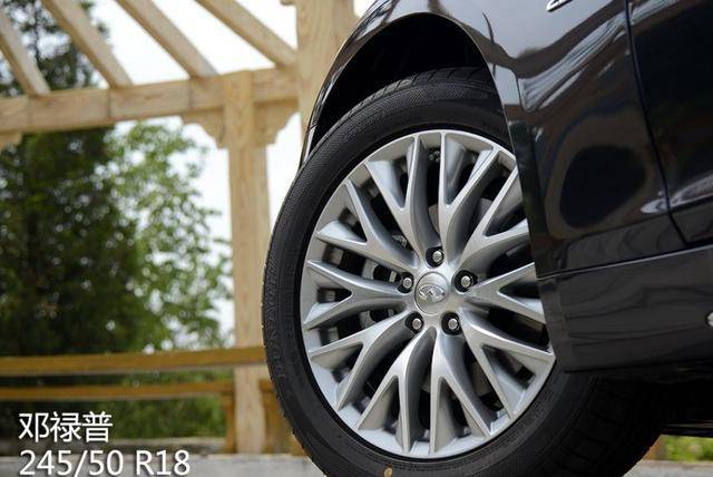 优雅的绅士 试驾英菲尼迪Q70L 进口＋V6发动机为何卖不动_搜狐汽车_搜狐网