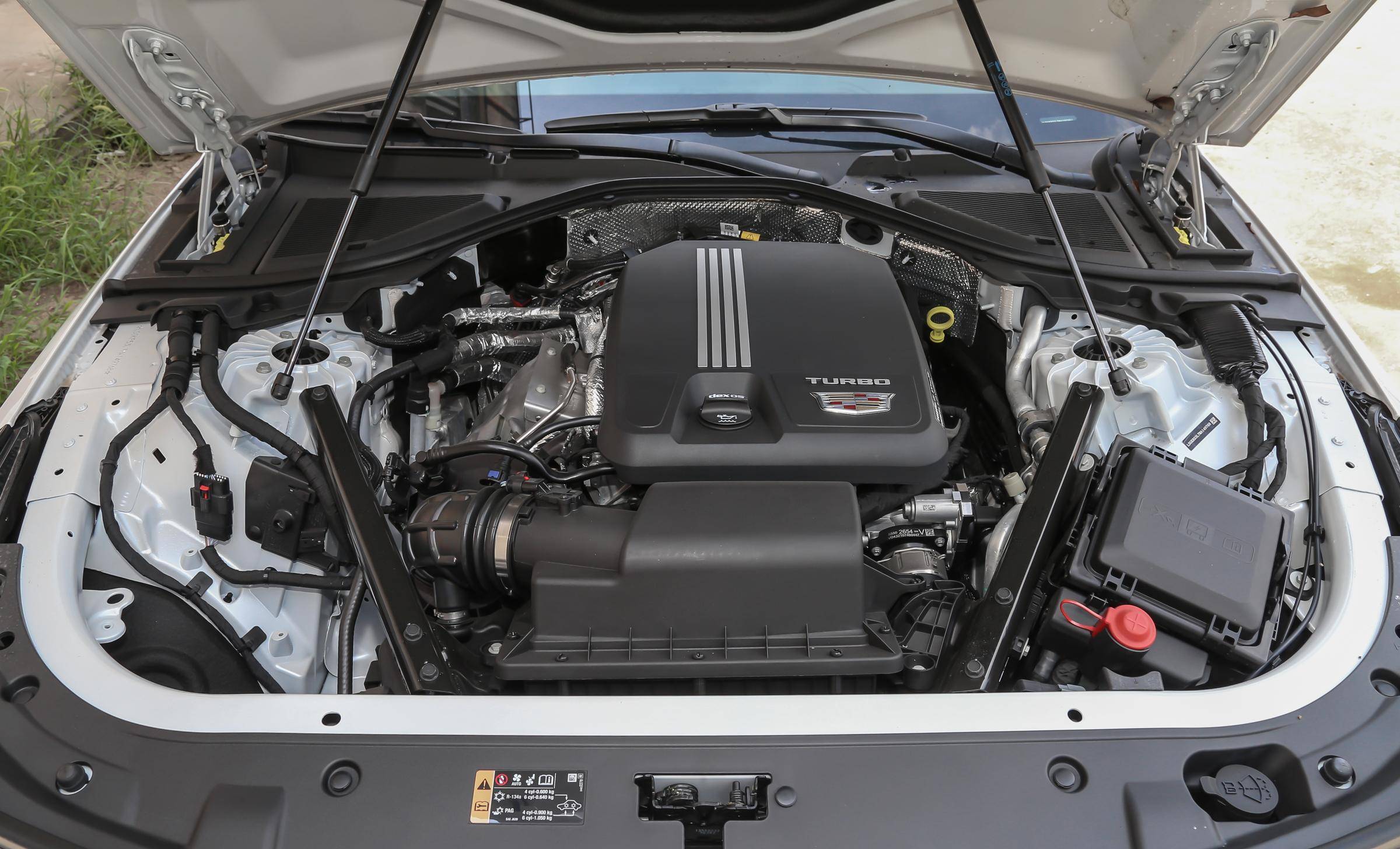 降幅近10万！气场不输7系，入门就配237马力，实拍凯迪拉克CT6_搜狐汽车_搜狐网