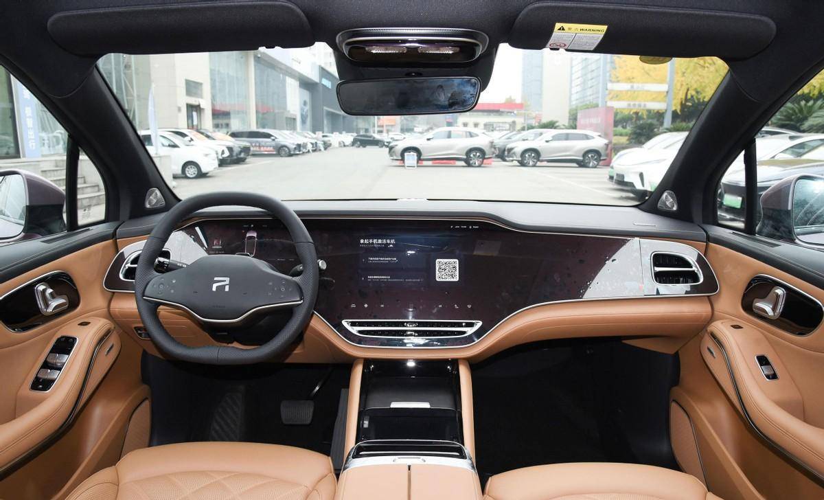 上汽“王炸”SUV，轴距2950mm，很宽敞，飞凡R7实拍_搜狐汽车_搜狐网