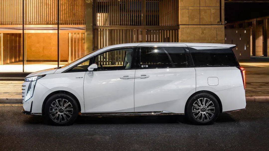 传祺E9上市！32.98万比腾势D9还便宜？_搜狐汽车_搜狐网