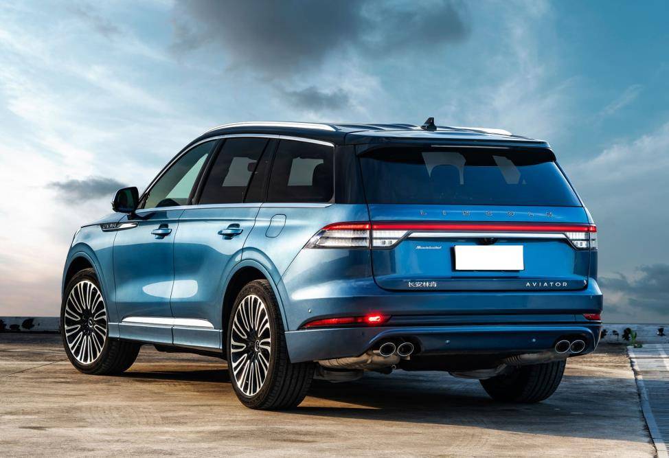 中大型豪华SUV的“搅局者”，全系3.0T双涡轮＋10AT，配四驱系统_搜狐汽车_搜狐网