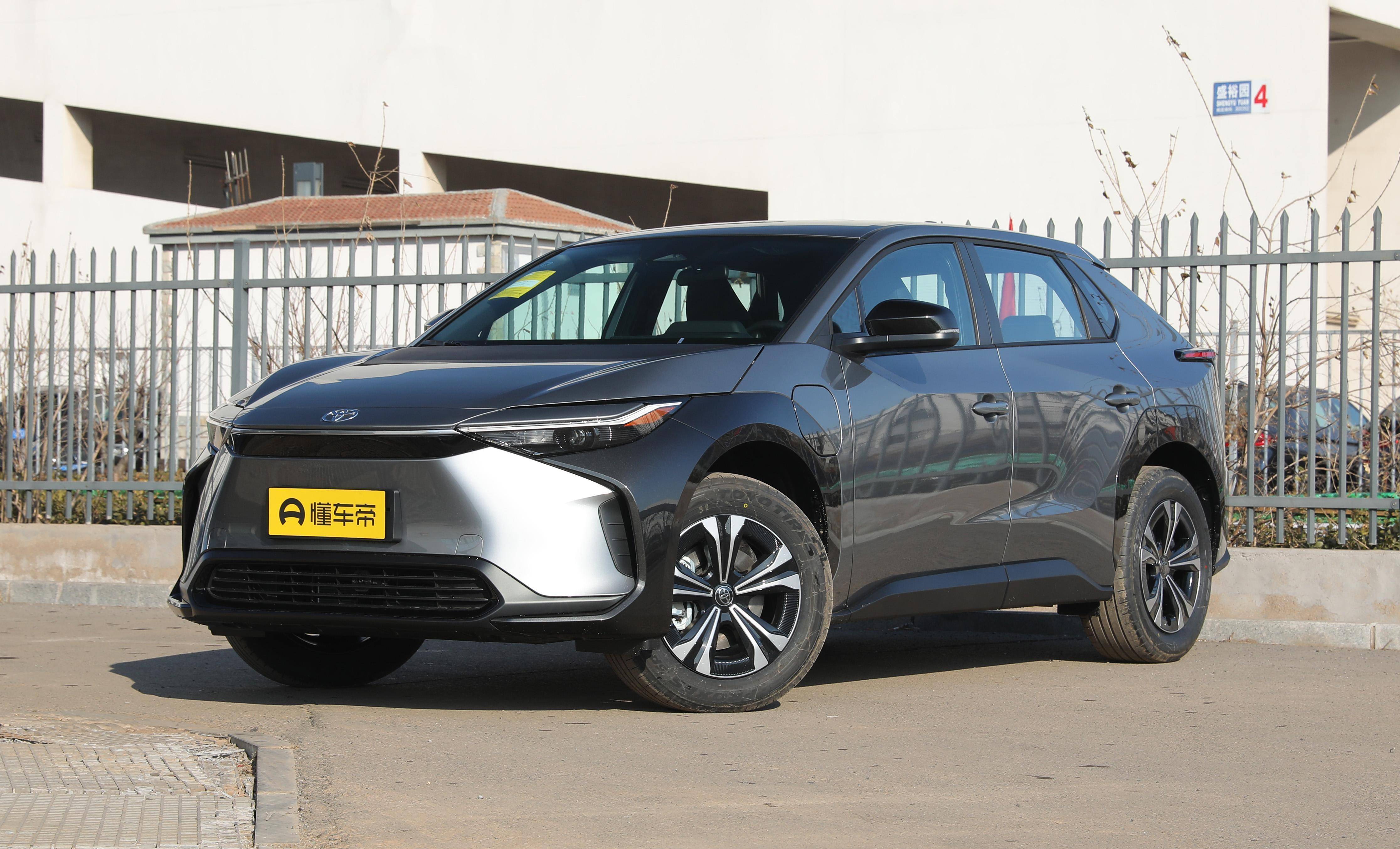 解读bZ4X 2023款 精英JOY版，丰田交出答卷_搜狐汽车_搜狐网