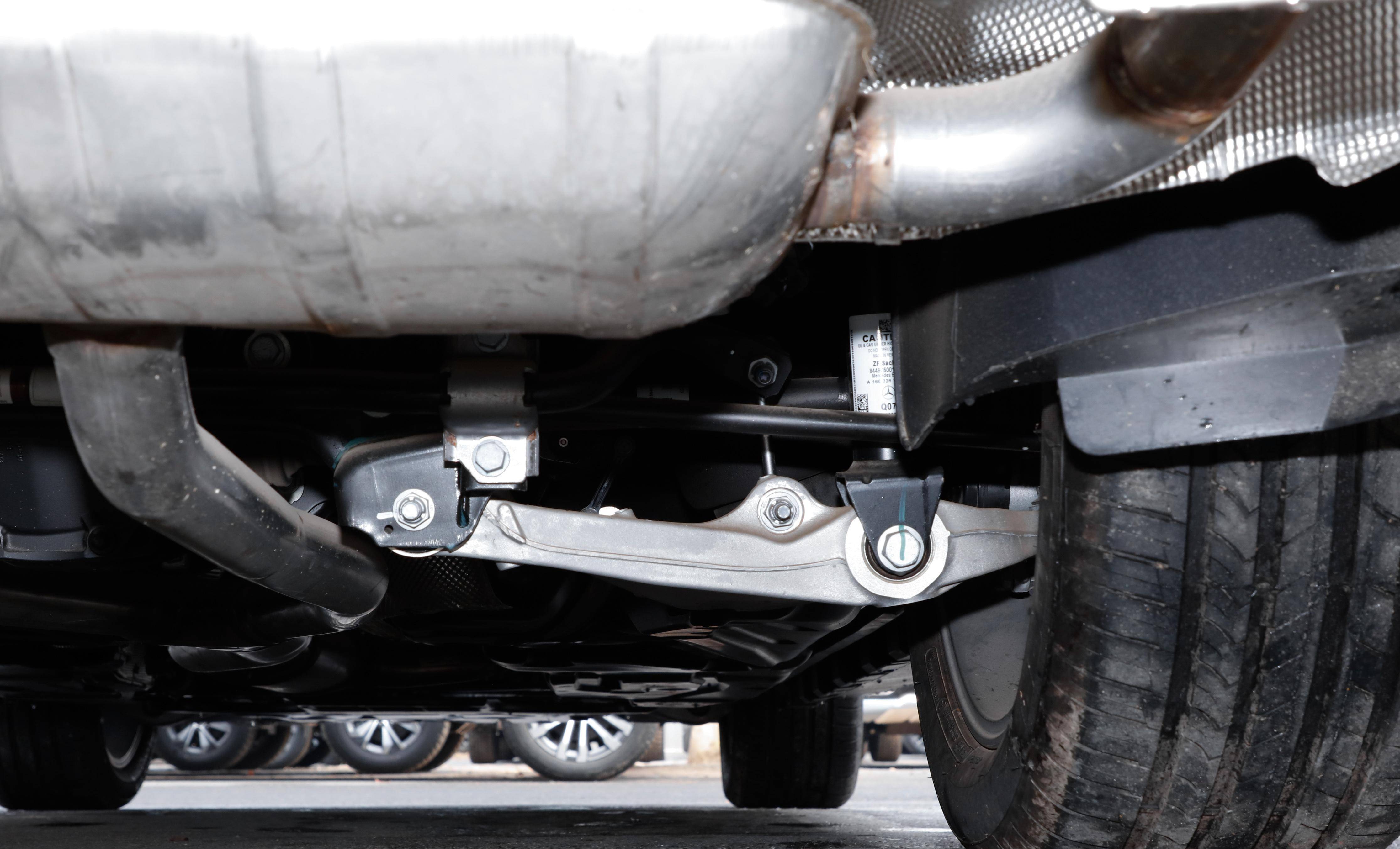 被称换壳“奔驰GLS”，配3.0T动力，车长超5米1，带你看北京BJ90_搜狐汽车_搜狐网