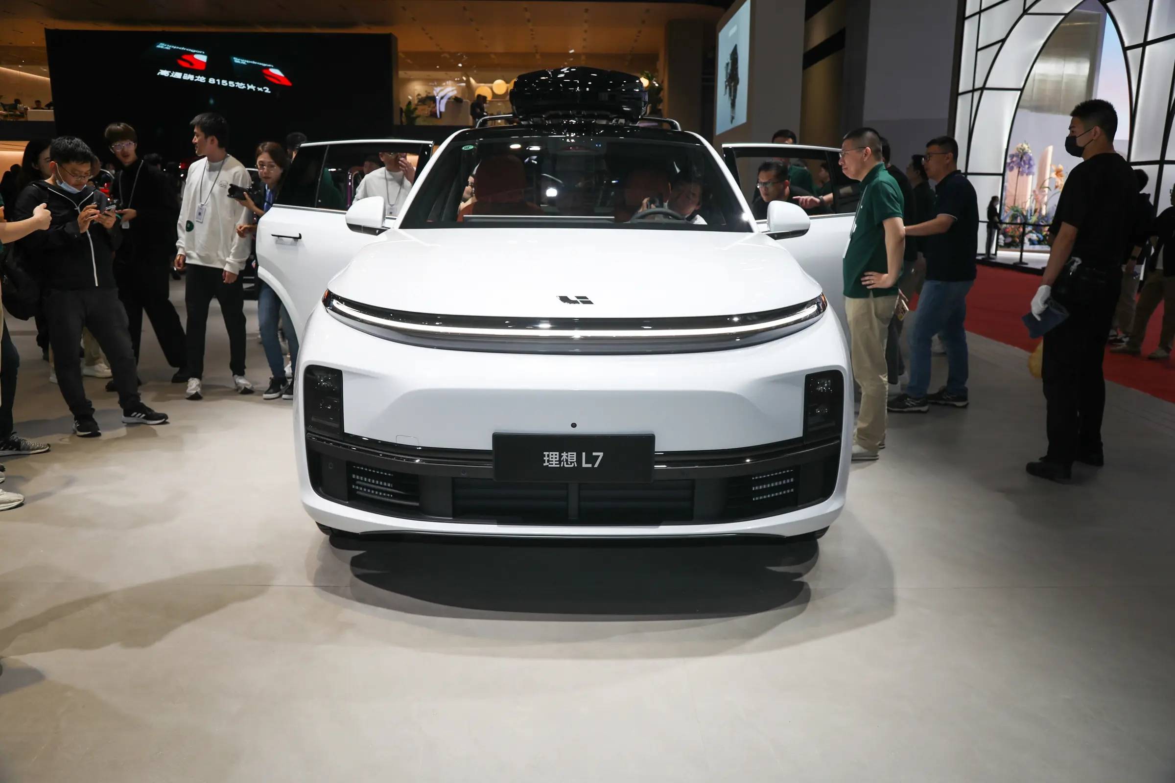 上市就拿销冠，终端无优惠，续航175km，5座布局，理想L7好在哪？_搜狐汽车_搜狐网