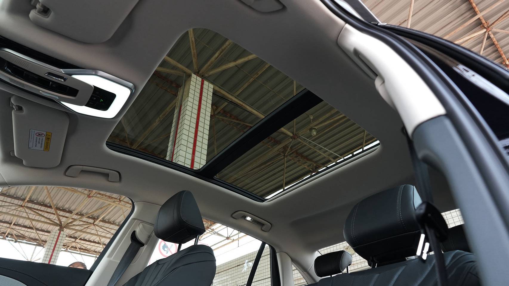 2.0T动力优秀 HEV加速快还省油 全新红旗H5您该这么选_搜狐汽车_搜狐网