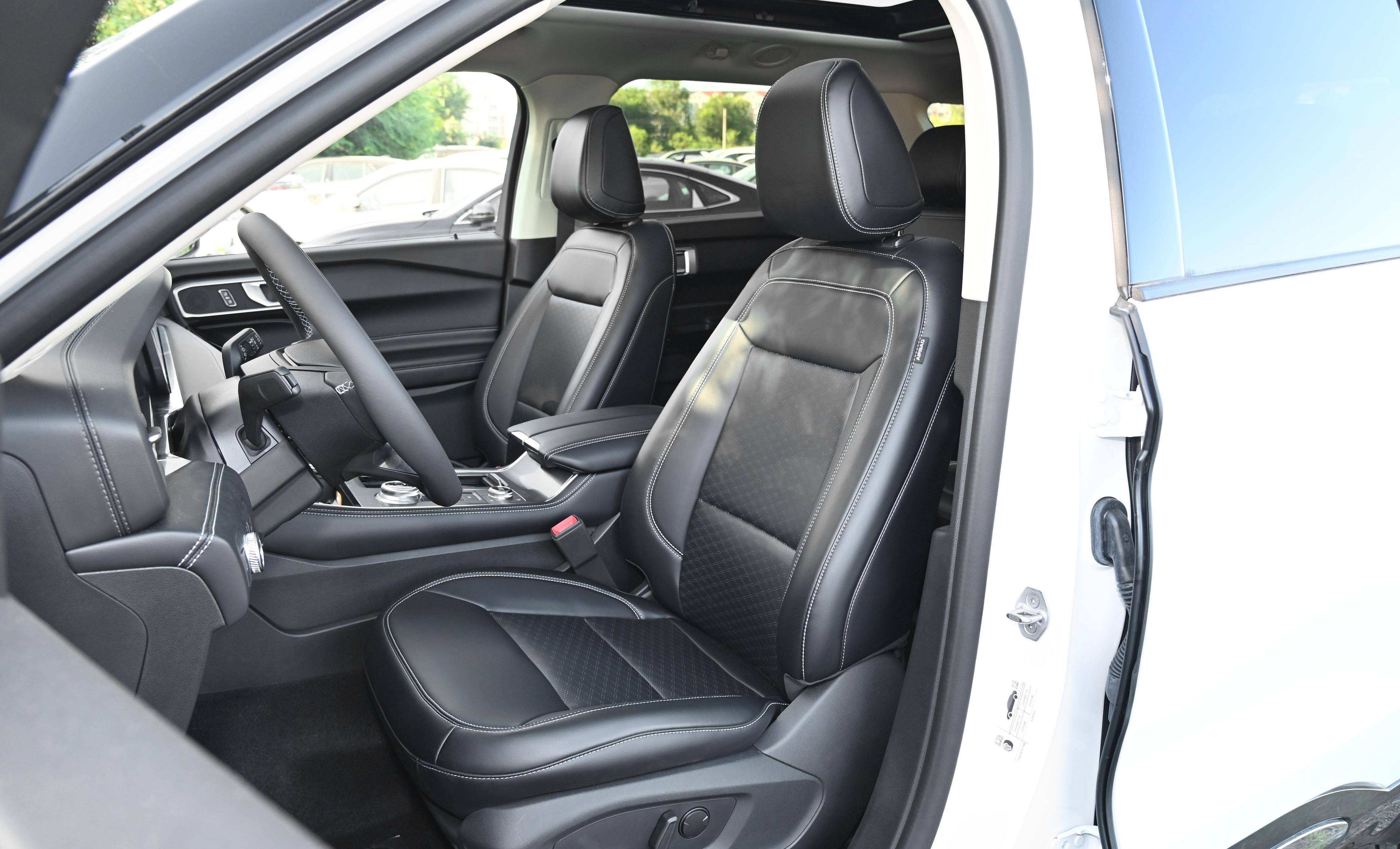 福特探险者：配2.3T+10AT动力，与奥迪Q7同级，不到31万起却不火_搜狐汽车_搜狐网