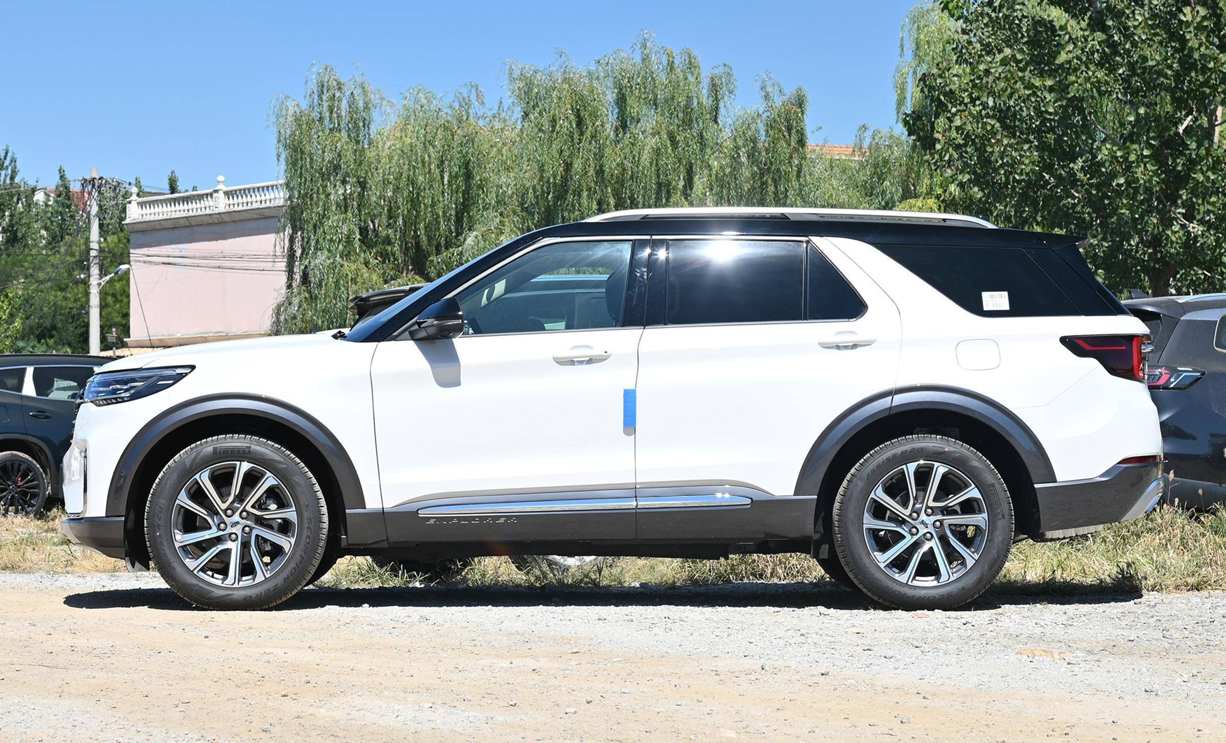 福特探险者：配2.3T+10AT动力，与奥迪Q7同级，不到31万起却不火_搜狐汽车_搜狐网